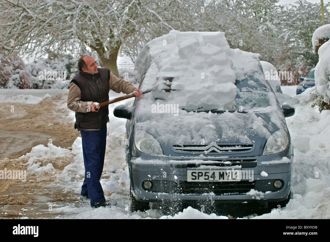 Heavy snow 2010 hi-res stock photography and images - Alamy