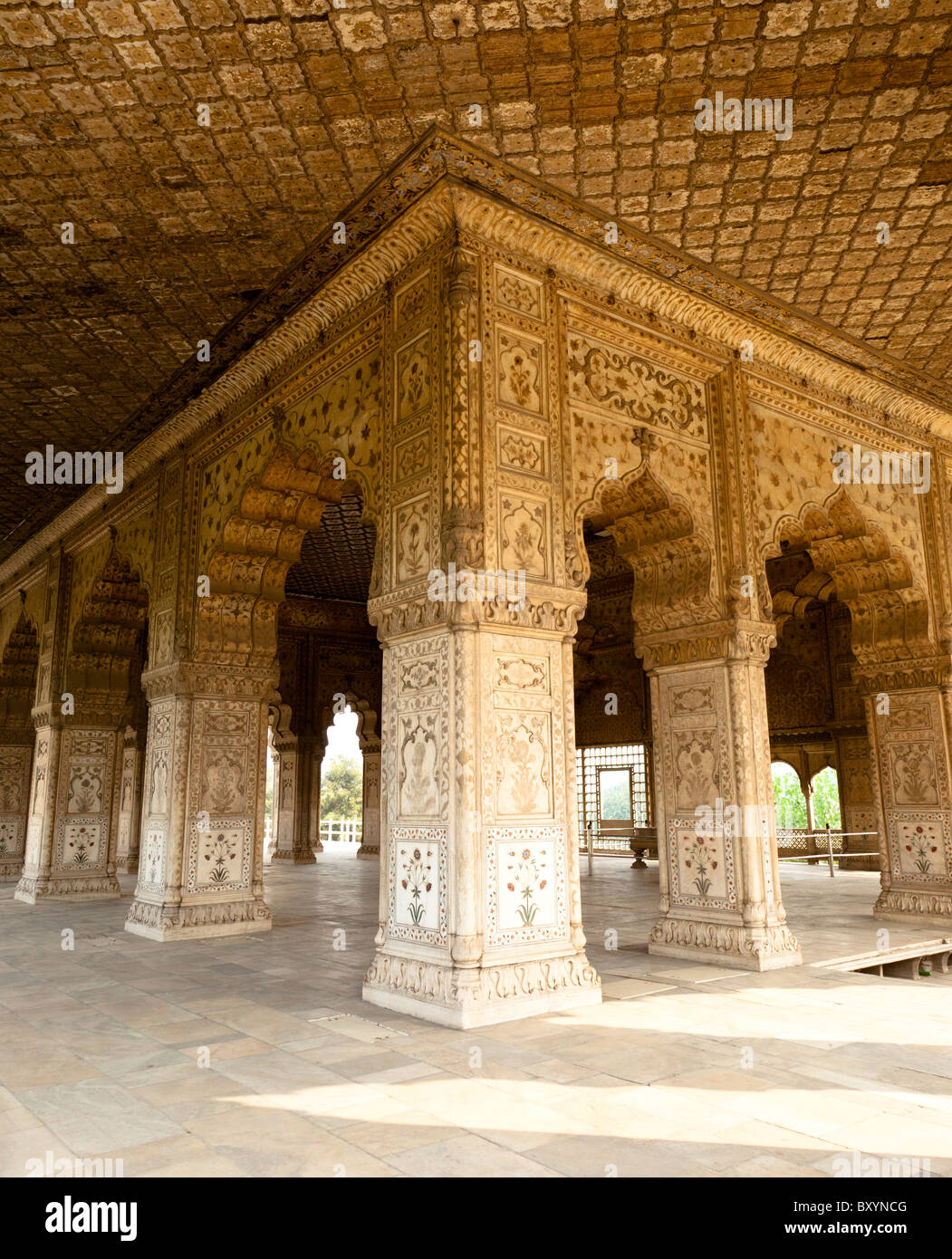 Ornate pillars and arches in Indian building Stock Photo - Alamy