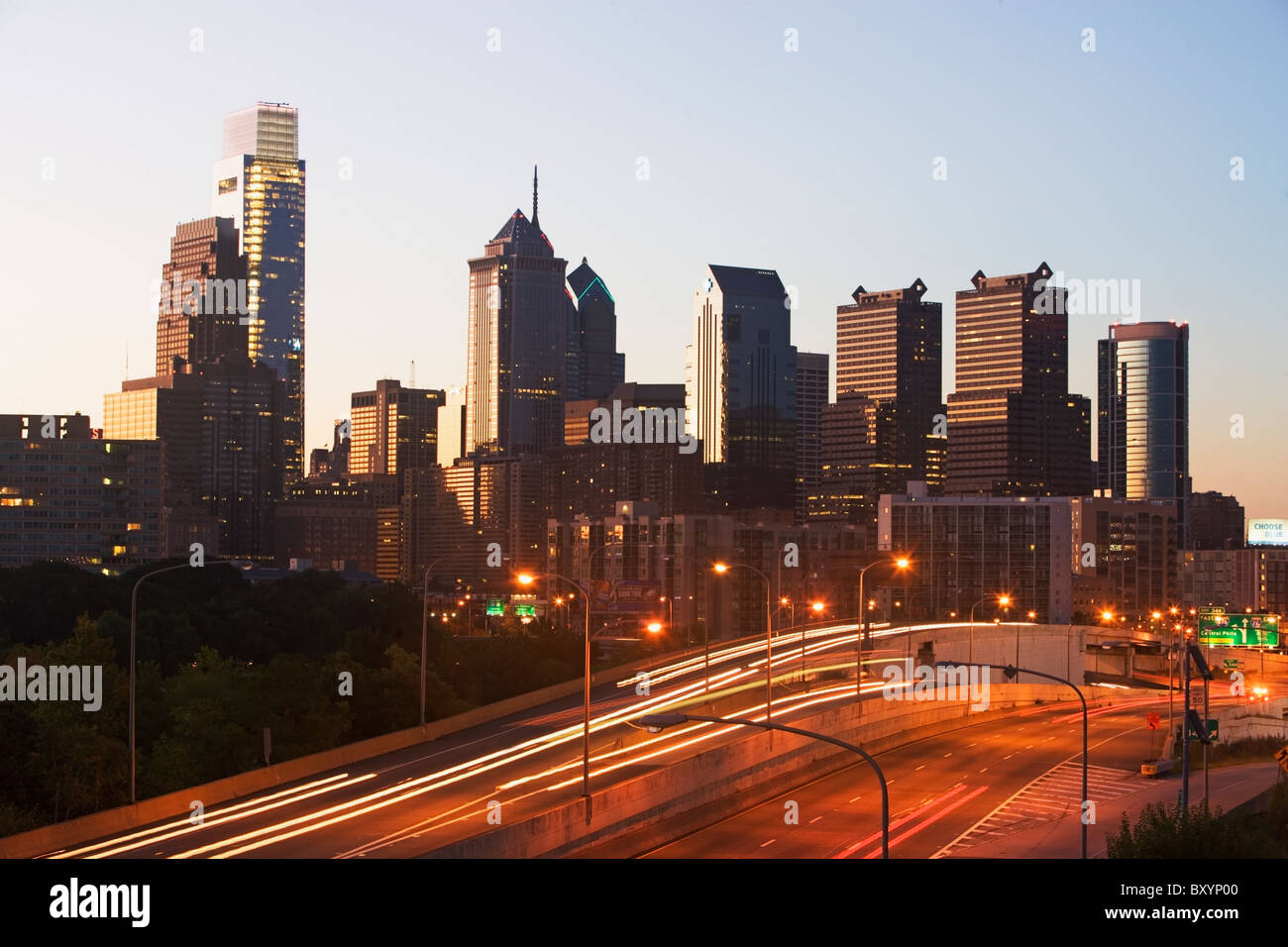 Comcast center hi-res stock photography and images - Alamy