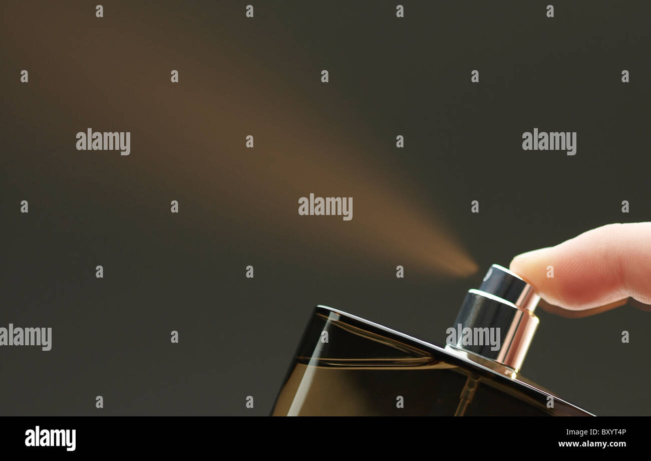 Mens aftershave hi-res stock photography and images - Alamy