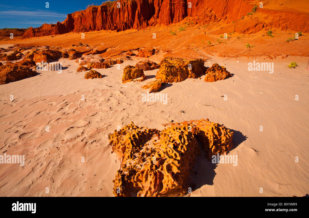 Red cliffs kimberley australia hi-res stock photography and images - Alamy