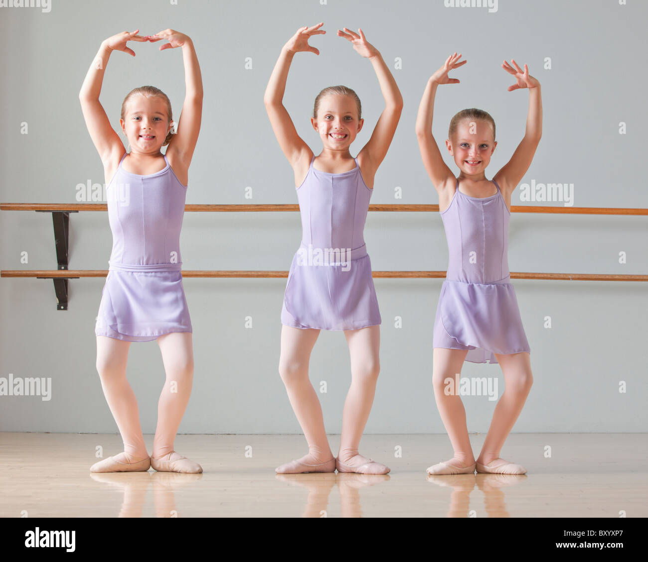 Three ballet dancers hi-res stock photography and images - Alamy