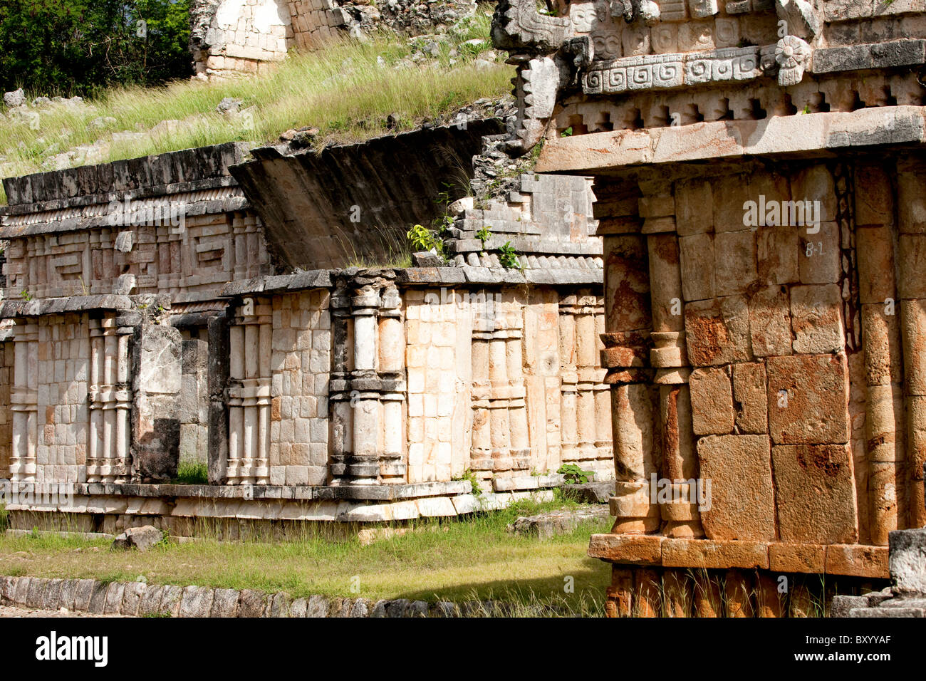 THE PALACE, PUCC MAYAN RUINS OF LABNA, YUCATAN, MEXICO Stock Photo - Alamy