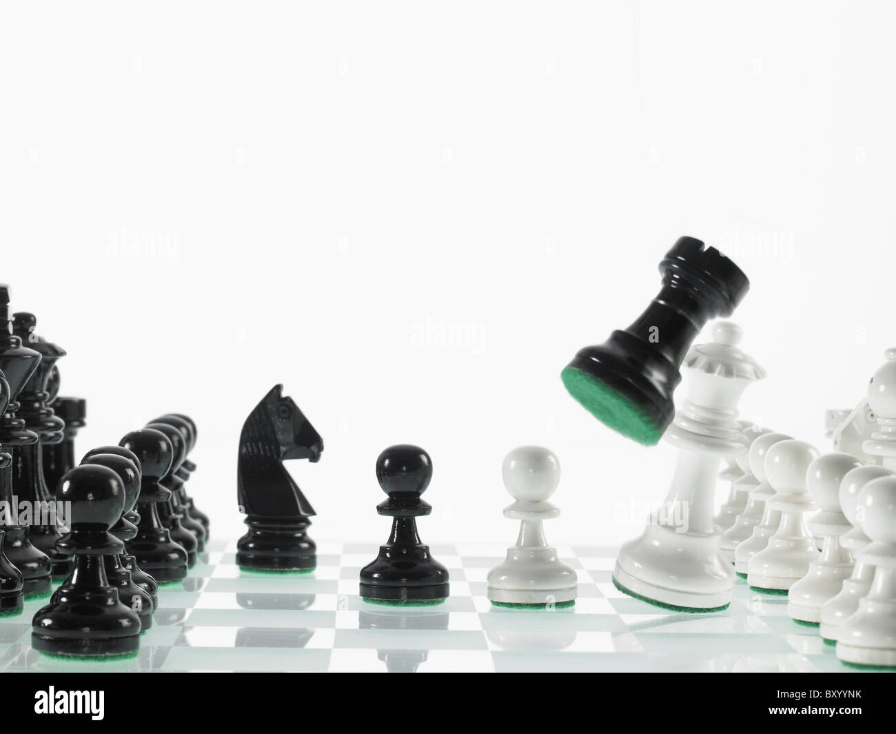 Black and white chess board hi-res stock photography and images - Alamy