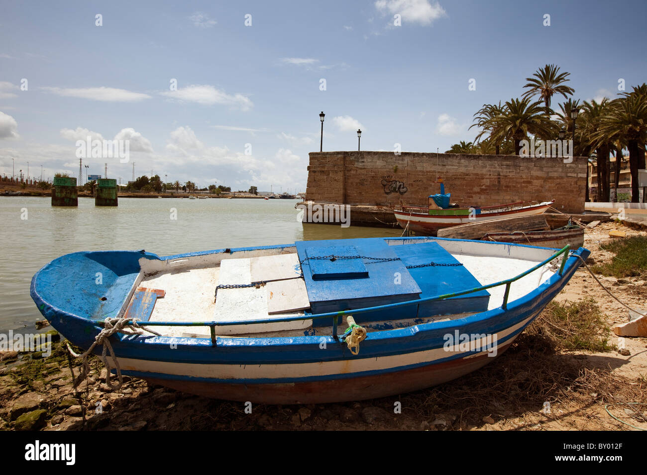 Barco en el Bajo Guia Puerto de Santa María Cádiz Andalucía España boat ...