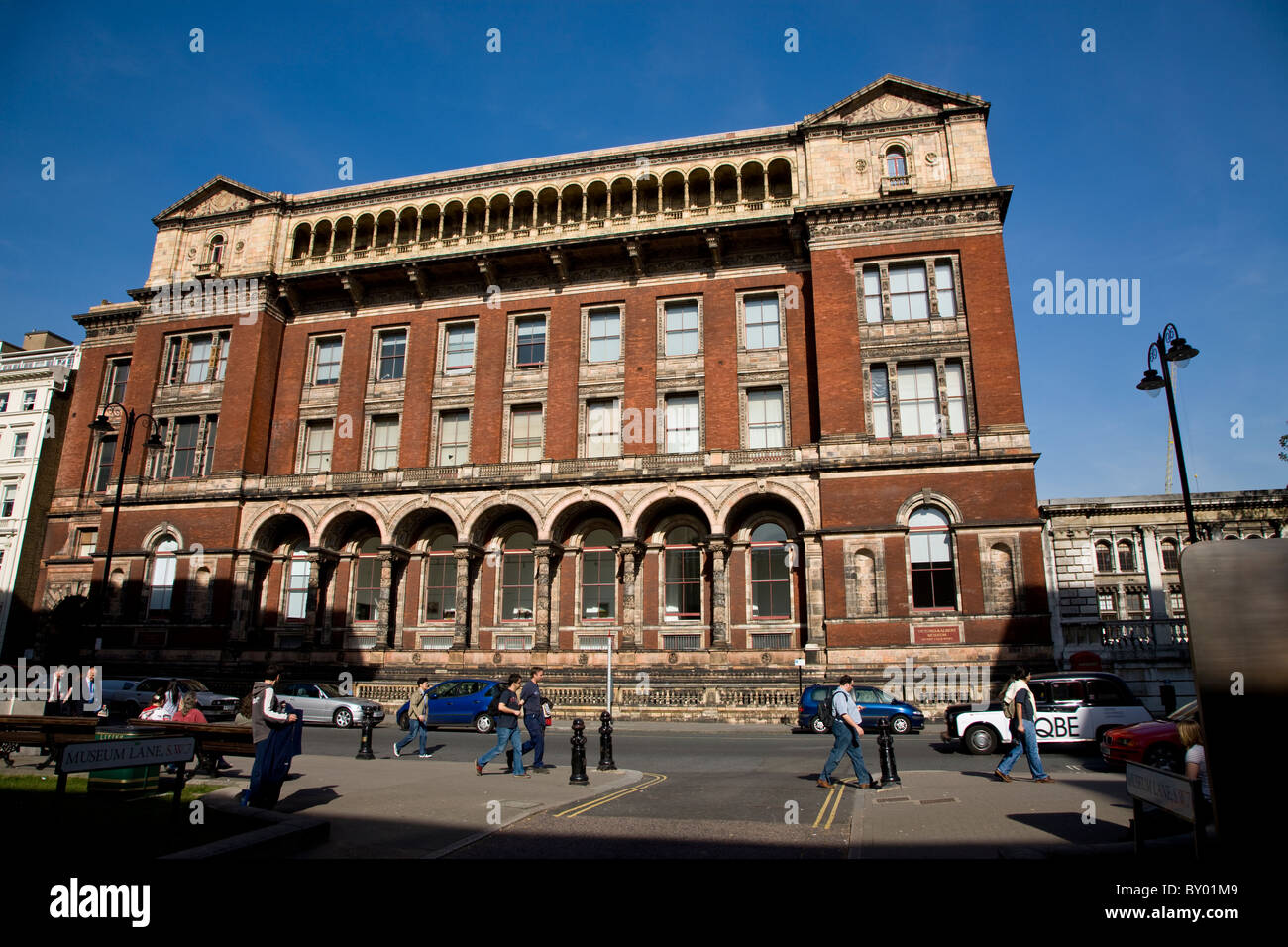 Victoria albert museum hi-res stock photography and images - Alamy