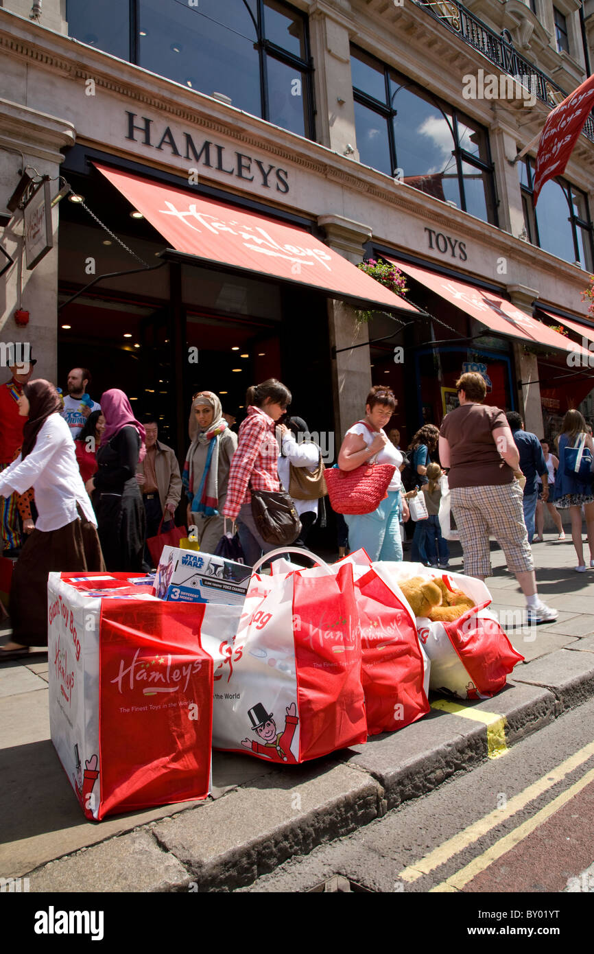 Hamleys bags hi-res stock photography and images - Alamy