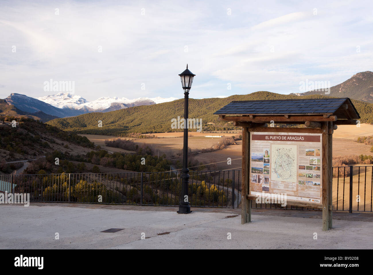 El pueyo de araguas hi-res stock photography and images - Alamy