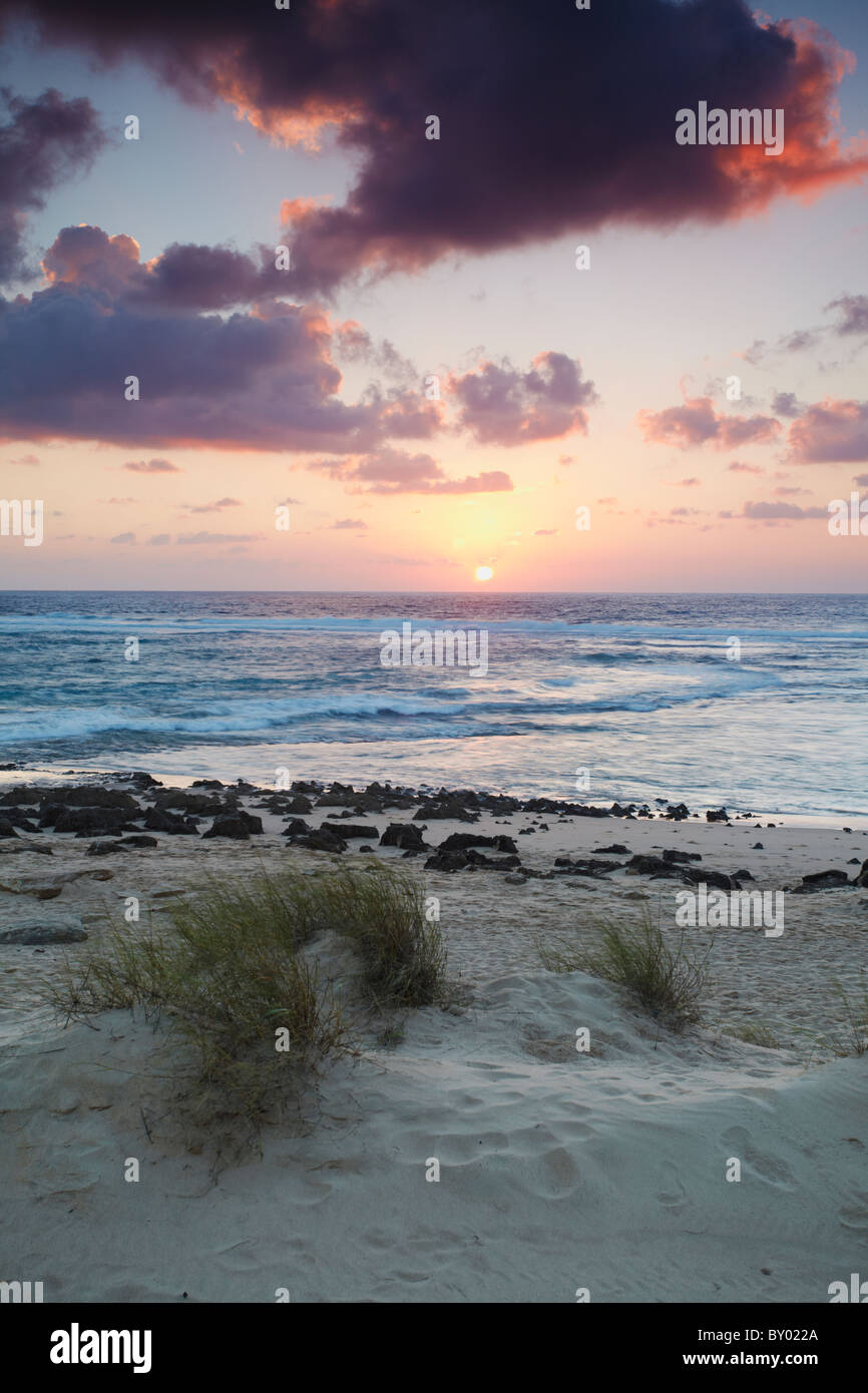 Sunrise on Tofo beach, Tofo, Inhambane, Mozambique Stock Photo - Alamy