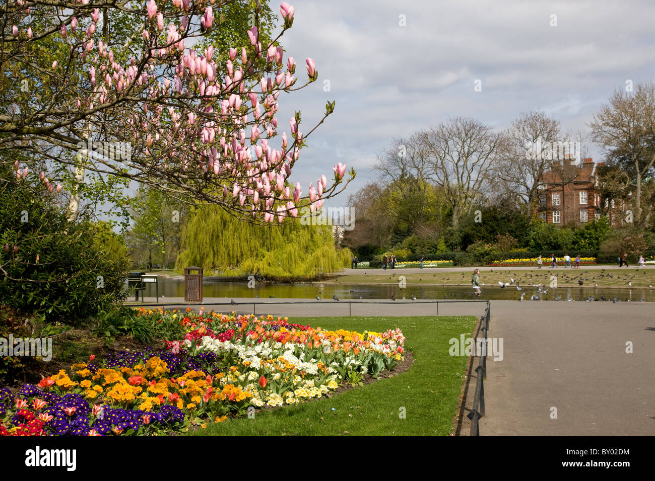 Regents park garden architecture hi-res stock photography and images ...