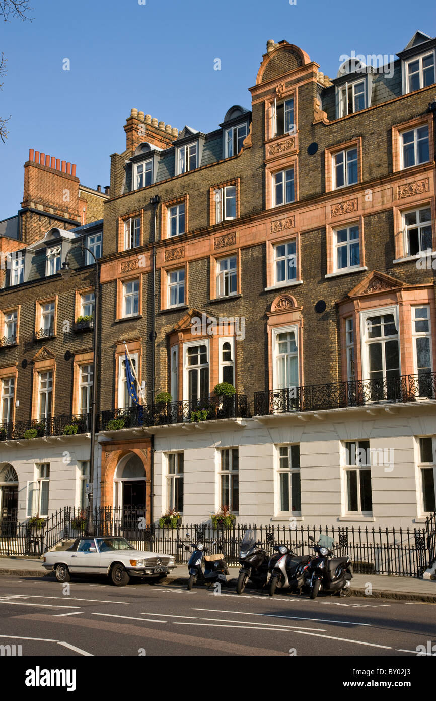 Russell square hi-res stock photography and images - Alamy