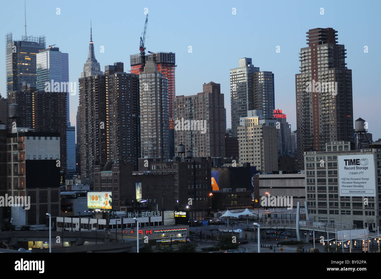 Manhattan at dawn hi-res stock photography and images - Alamy
