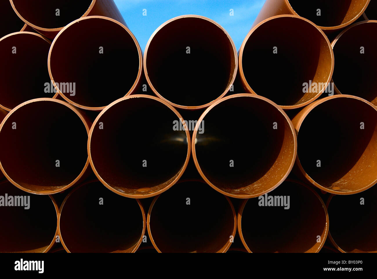 Pipe yard stack hi-res stock photography and images - Alamy