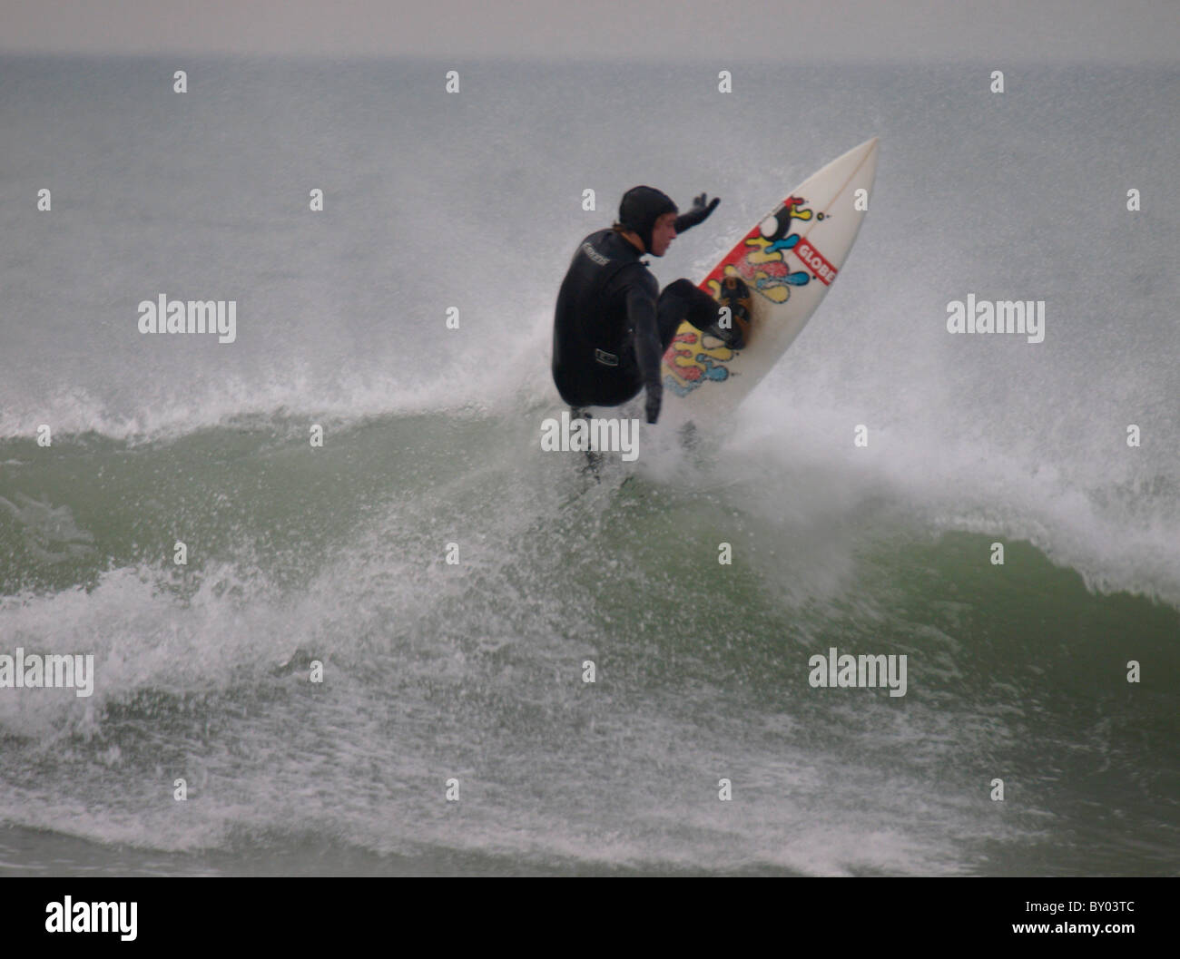 Surfing cornwall hi-res stock photography and images - Alamy