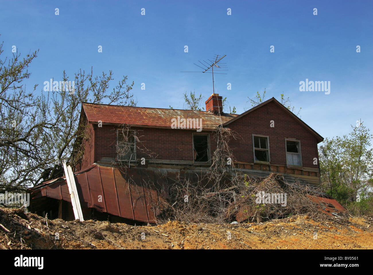 A neglected and rundown house Stock Photo - Alamy
