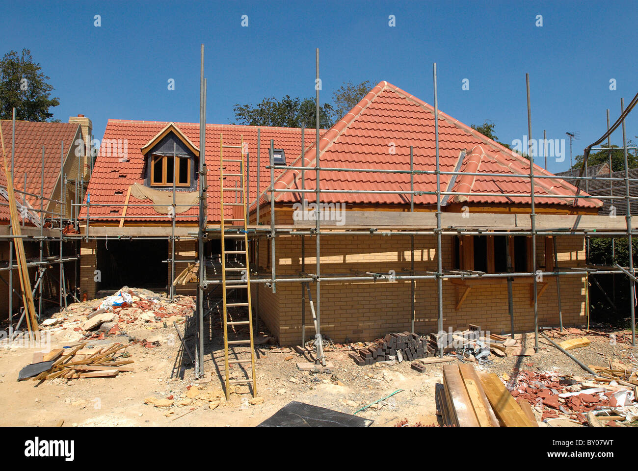 Construction of new house Stock Photo - Alamy