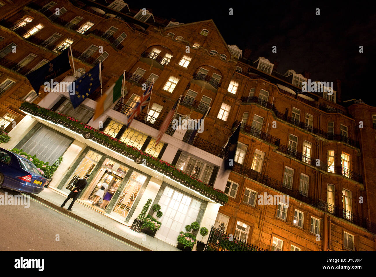 Claridges london hotel hi-res stock photography and images - Alamy