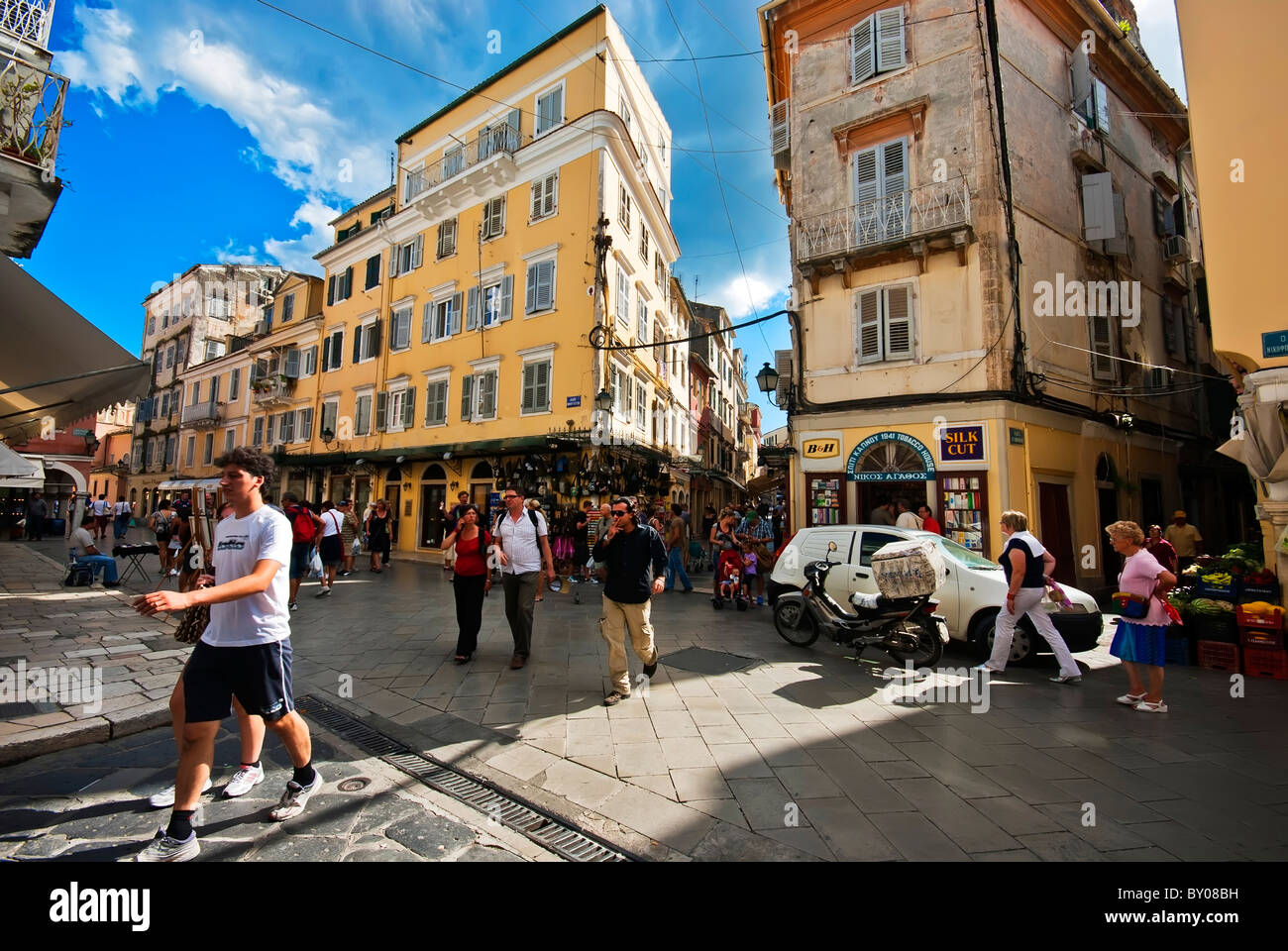 Street scene greek islands hi-res stock photography and images - Alamy