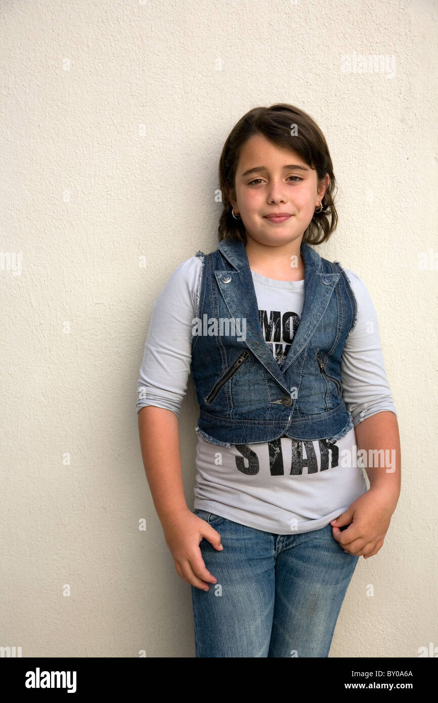 Girl 10 years old freckles hi-res stock photography and images - Alamy