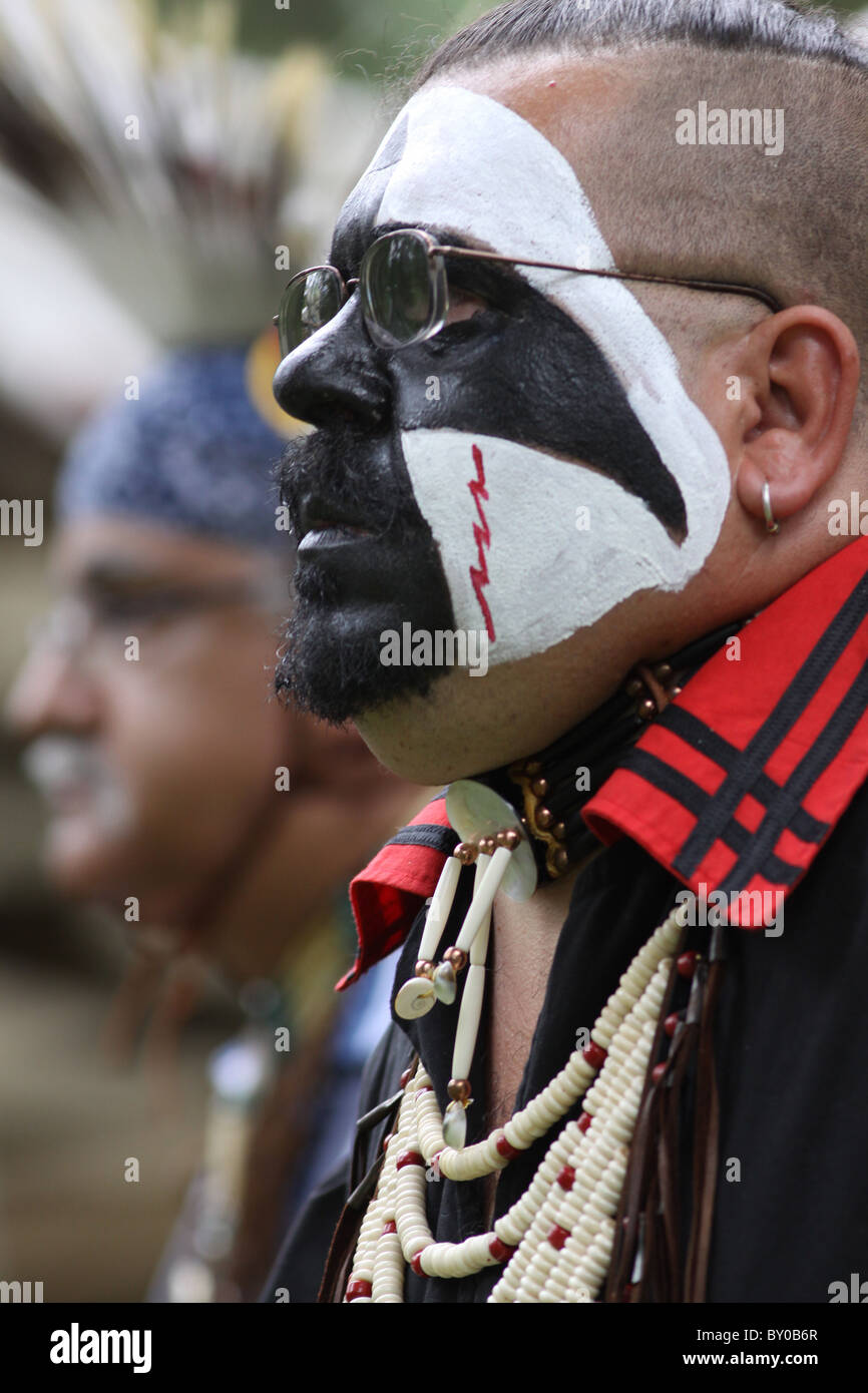 Native American Dancer Pow Wow Fort Ancient Ohio Stock Photo - Alamy