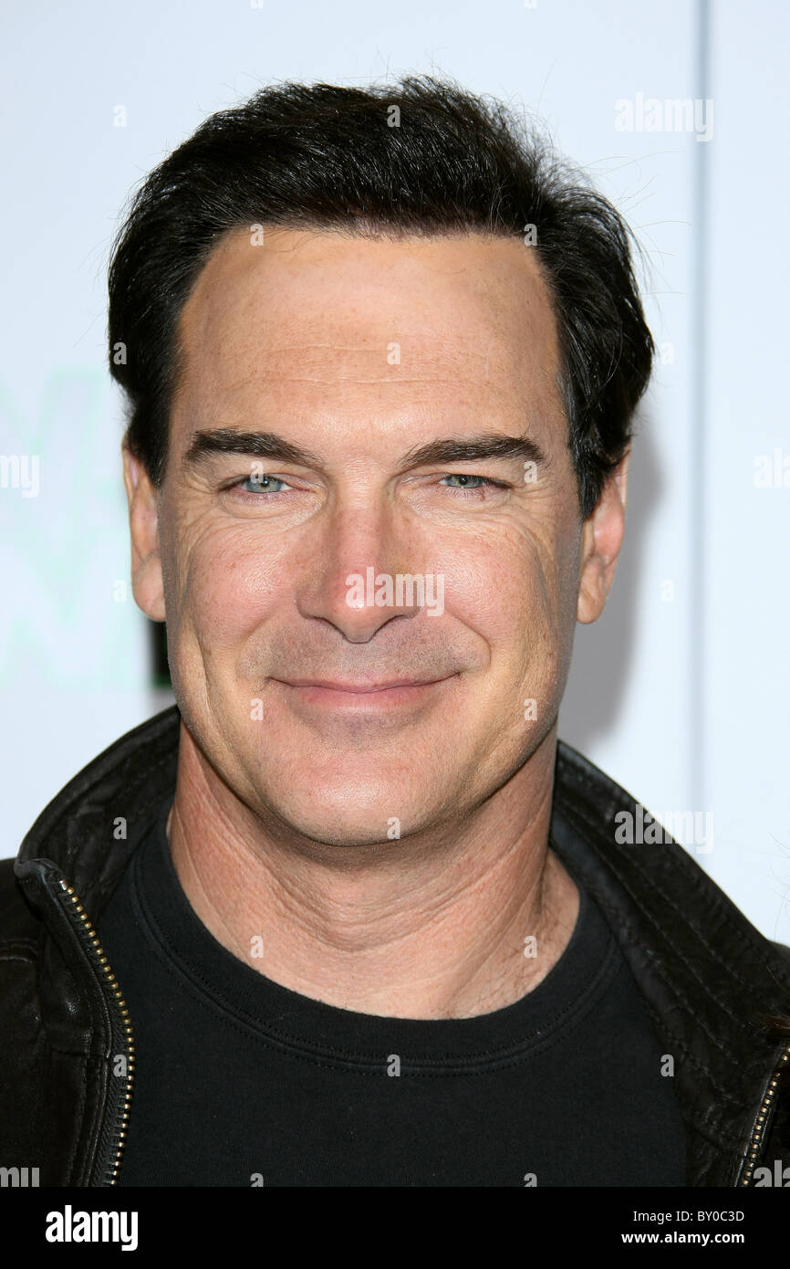 PATRICK WARBURTON THE GREEN HORNET PREMIERE HOLLYWOOD LOS ANGELES ...