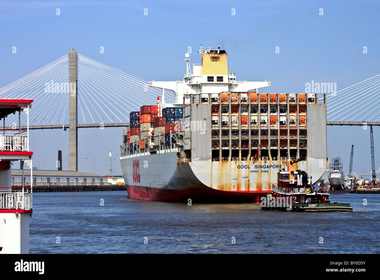 Container ship on savannah river hi-res stock photography and images ...