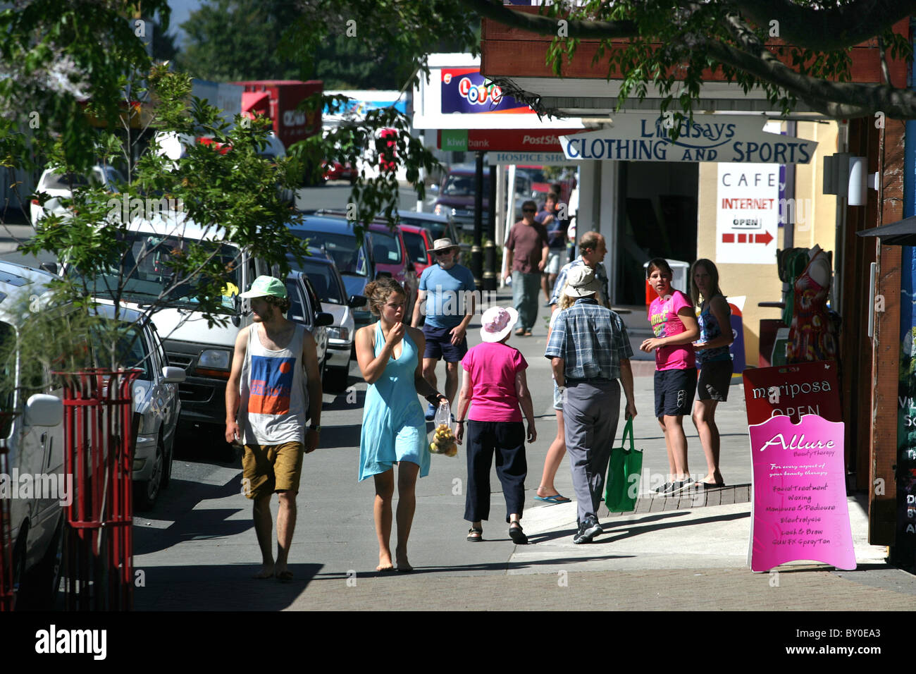 Street view of Takaka, Golden Bay, Nelson, New Zealand Stock Photo - Alamy