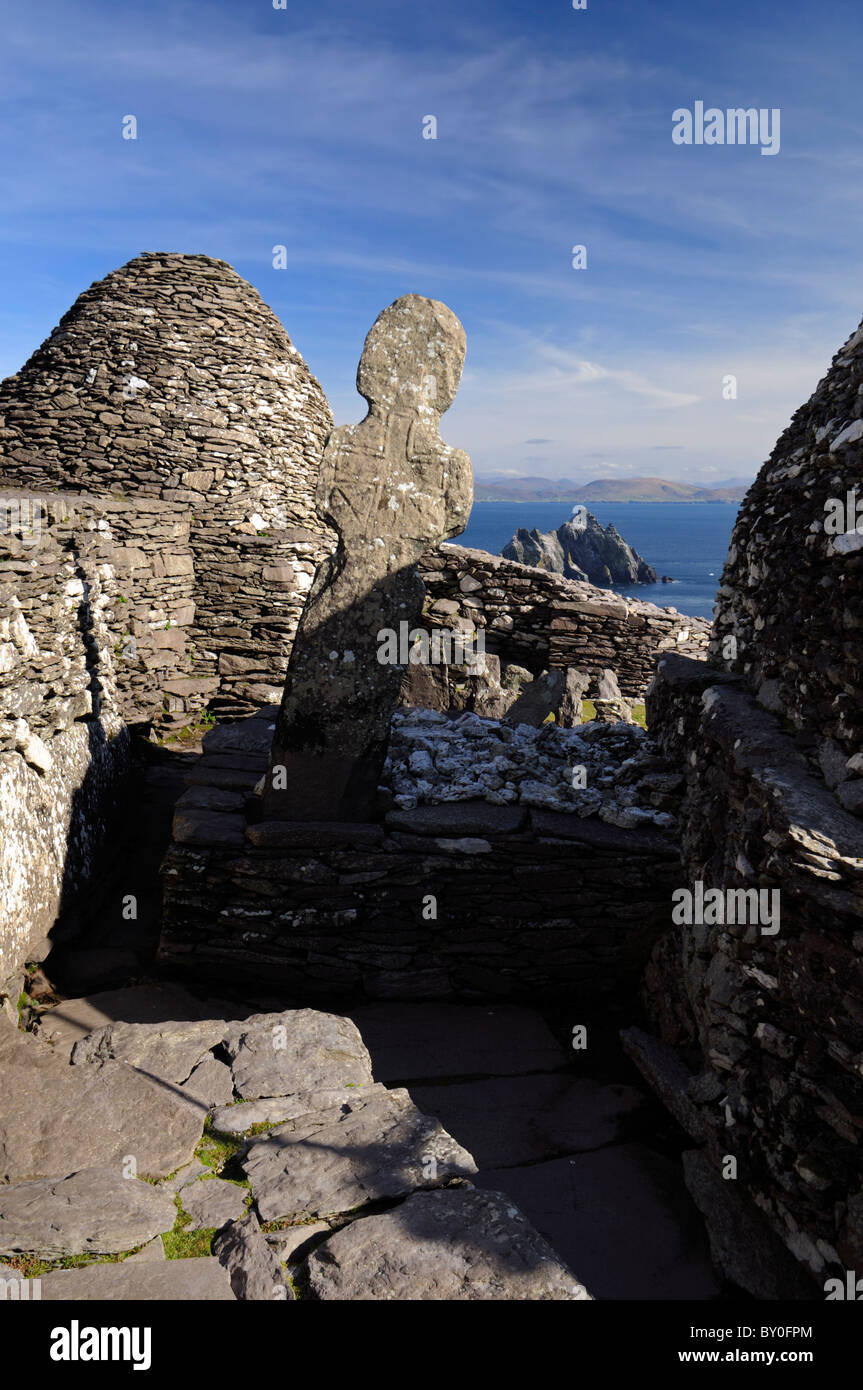 Skellig michael ancient celtic monastic hi-res stock photography and ...