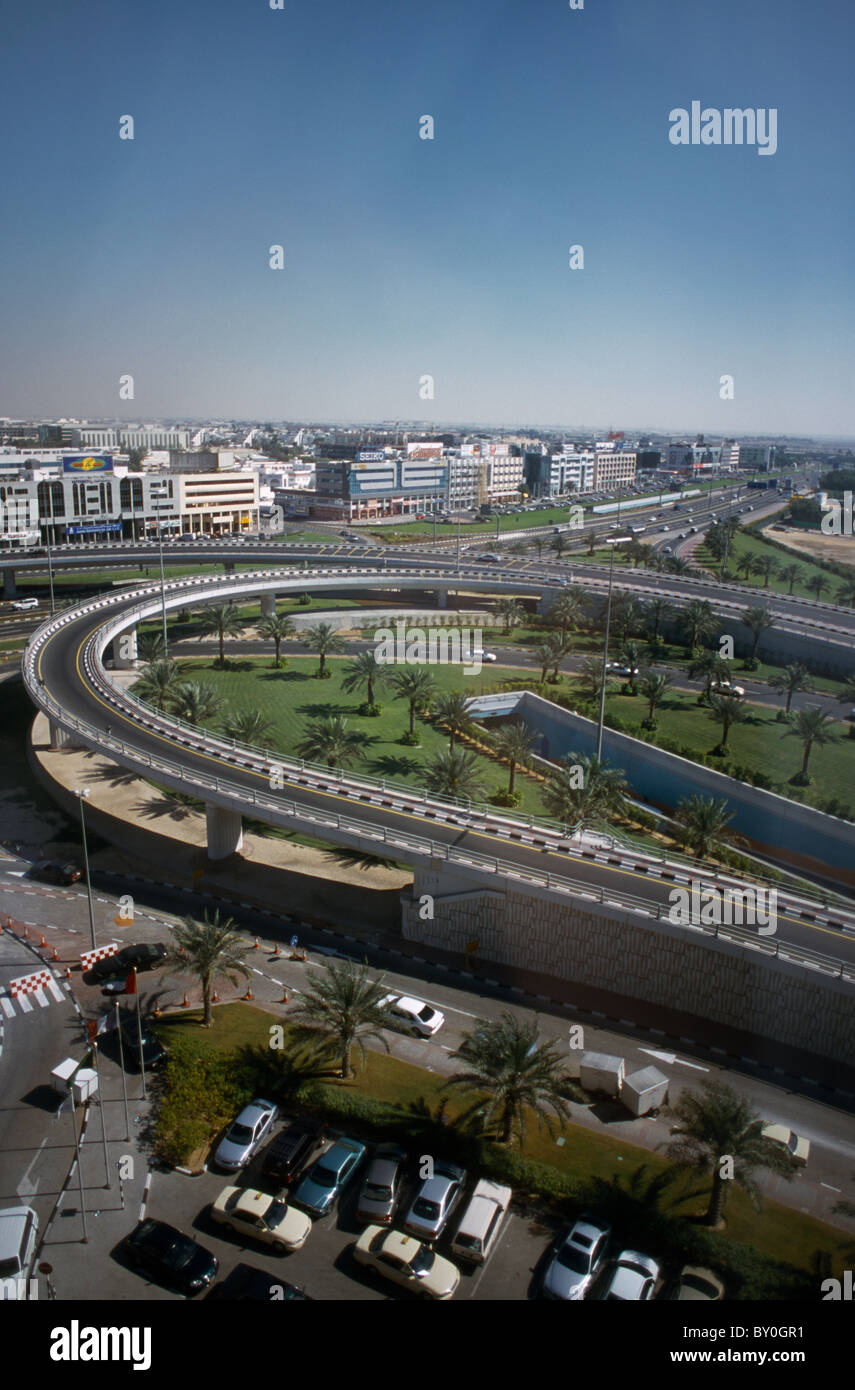 Dubai flyover hi-res stock photography and images - Alamy