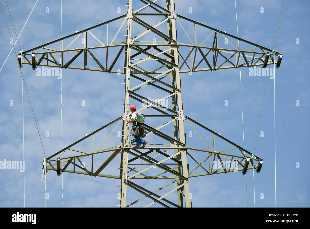 Electricity pylon worker hi-res stock photography and images - Alamy