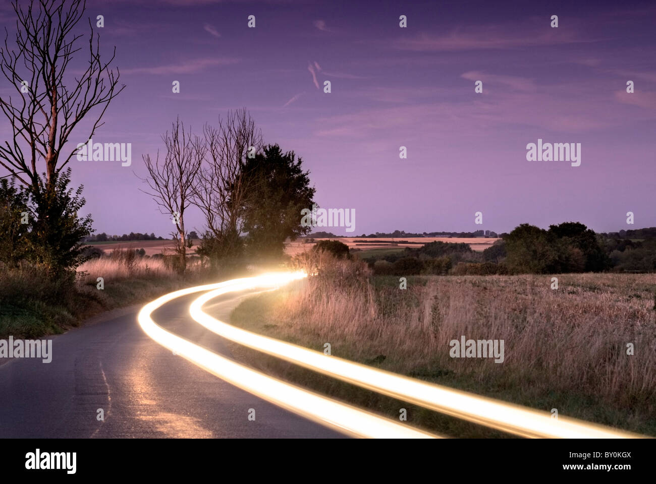 Curved light trail hi-res stock photography and images - Alamy