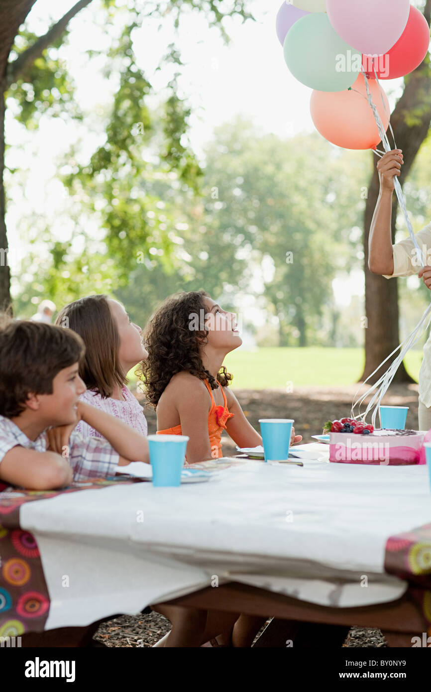 Birthday party children cake hi-res stock photography and images - Alamy