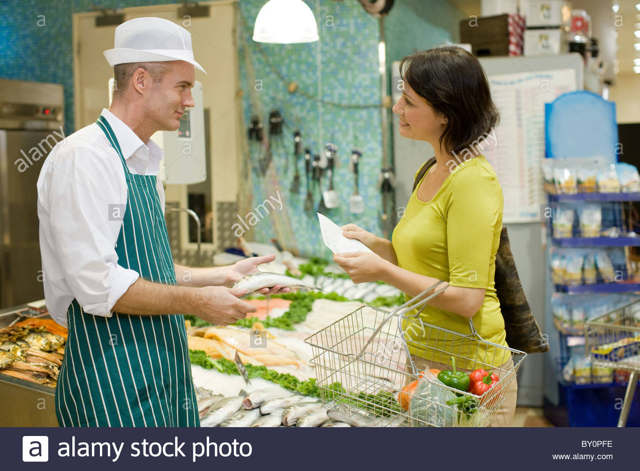 Fishmonger Shop Stock Photos & Fishmonger Shop Stock Images - Alamy