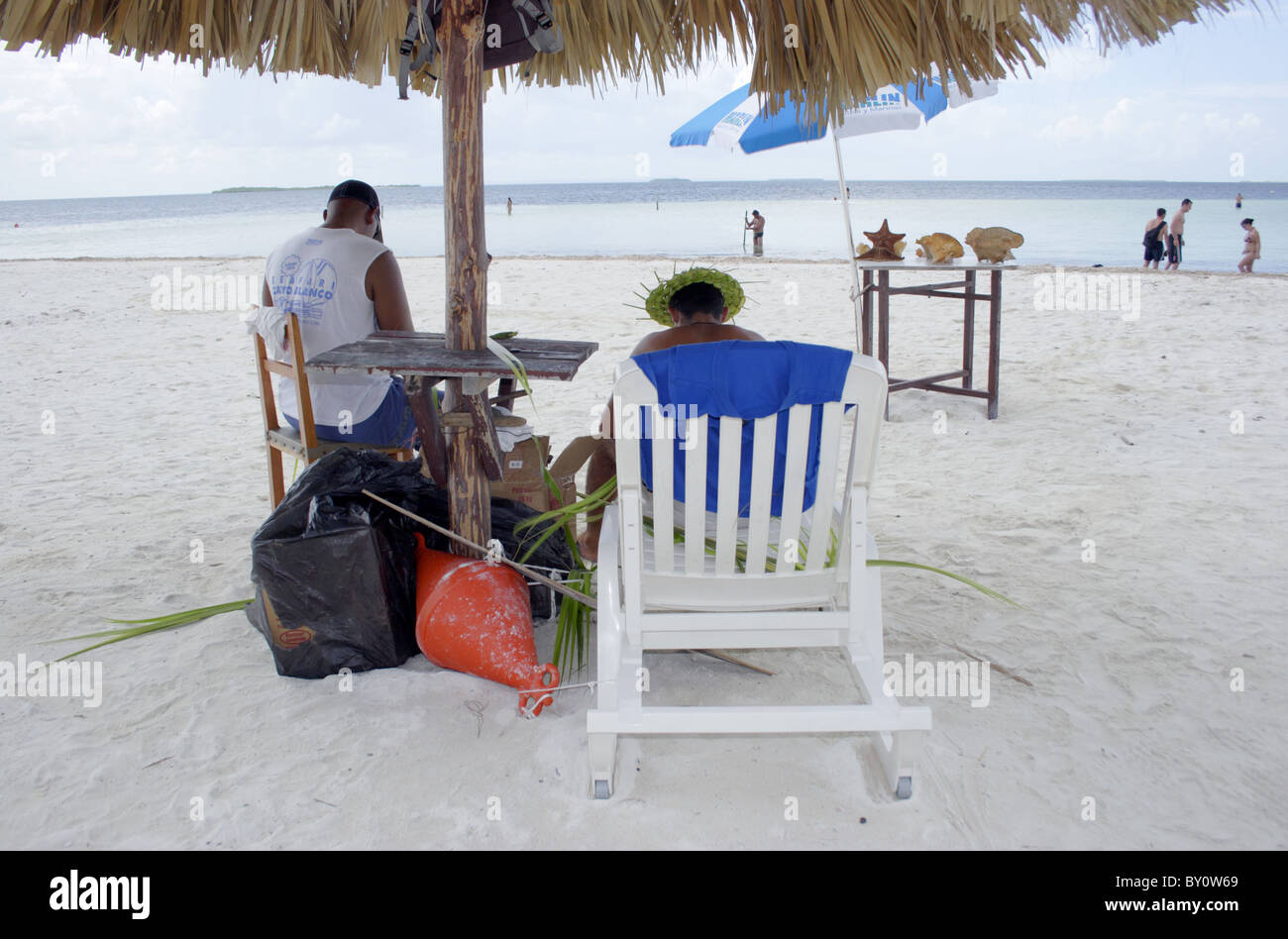 Cayo coral island hi-res stock photography and images - Alamy