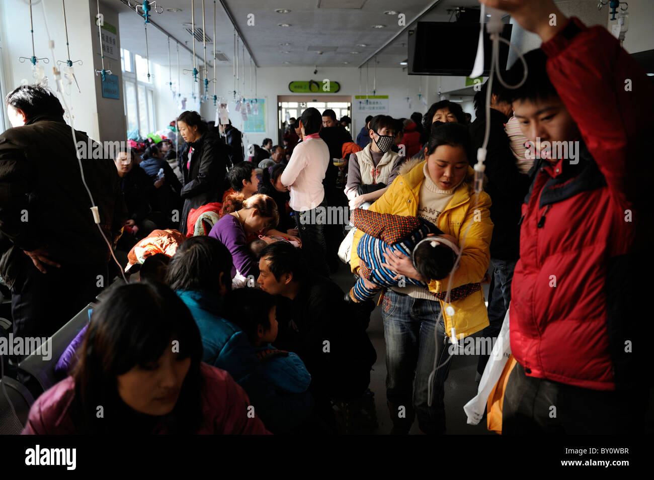 Chinese children receive transfusion at Children's Hospital in Beijing ...