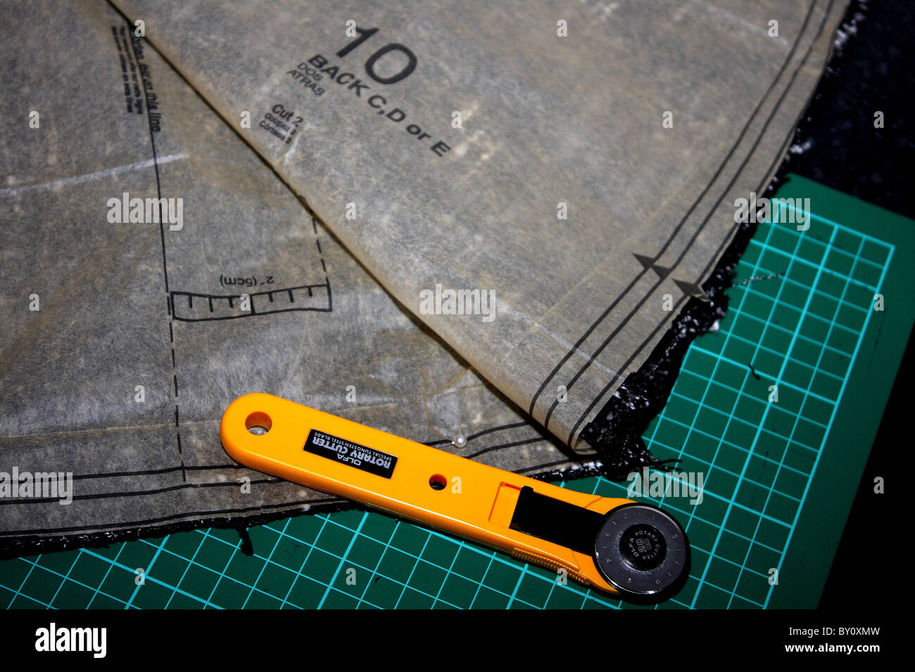 Sewing patterns hi-res stock photography and images - Alamy