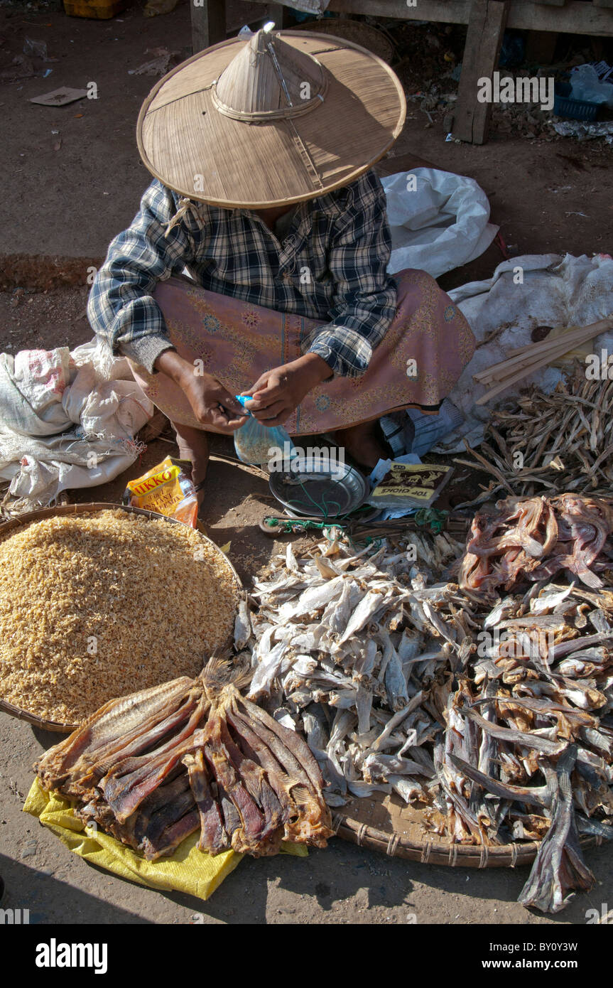 Myanmar dry fish market hi-res stock photography and images - Alamy
