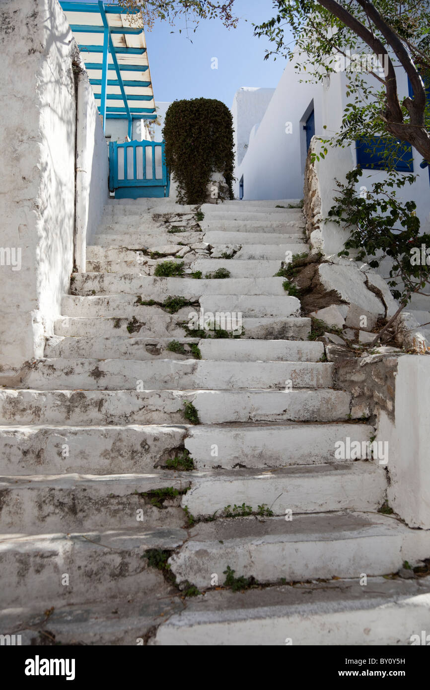 Pretty steps in Mykonos town Stock Photo - Alamy