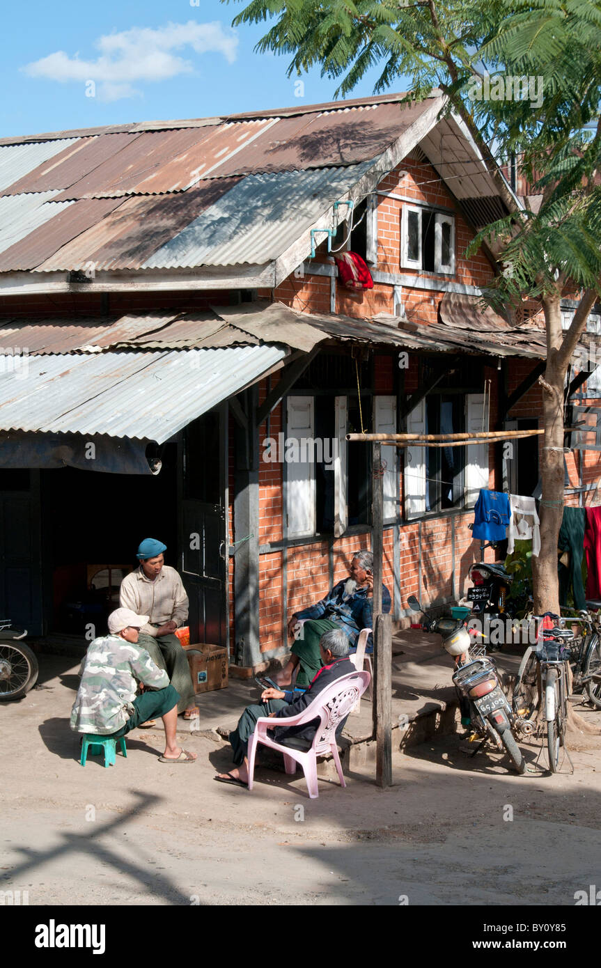 MYANMAR,BURMA. MEN TALKING IN COURTYARD IN MAYMIO,WHERE GEORGE ORWELL'S ...