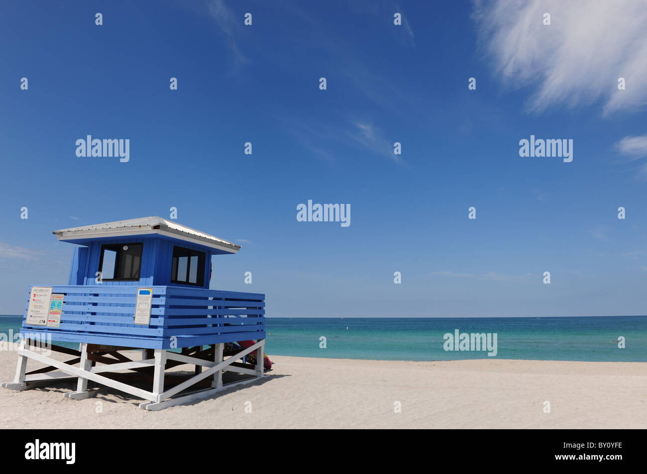 South florida life guard station hi-res stock photography and images ...