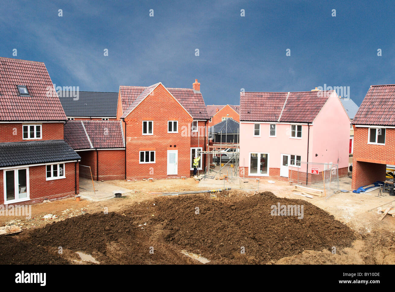 Traditional roof under construction uk hi-res stock photography and ...