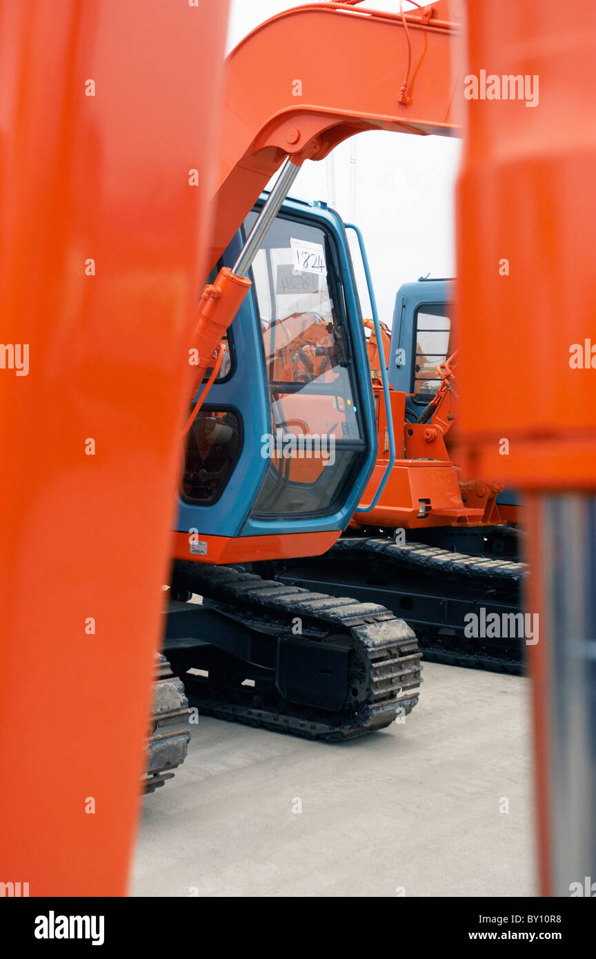 Orange color caterpillar hi-res stock photography and images - Alamy