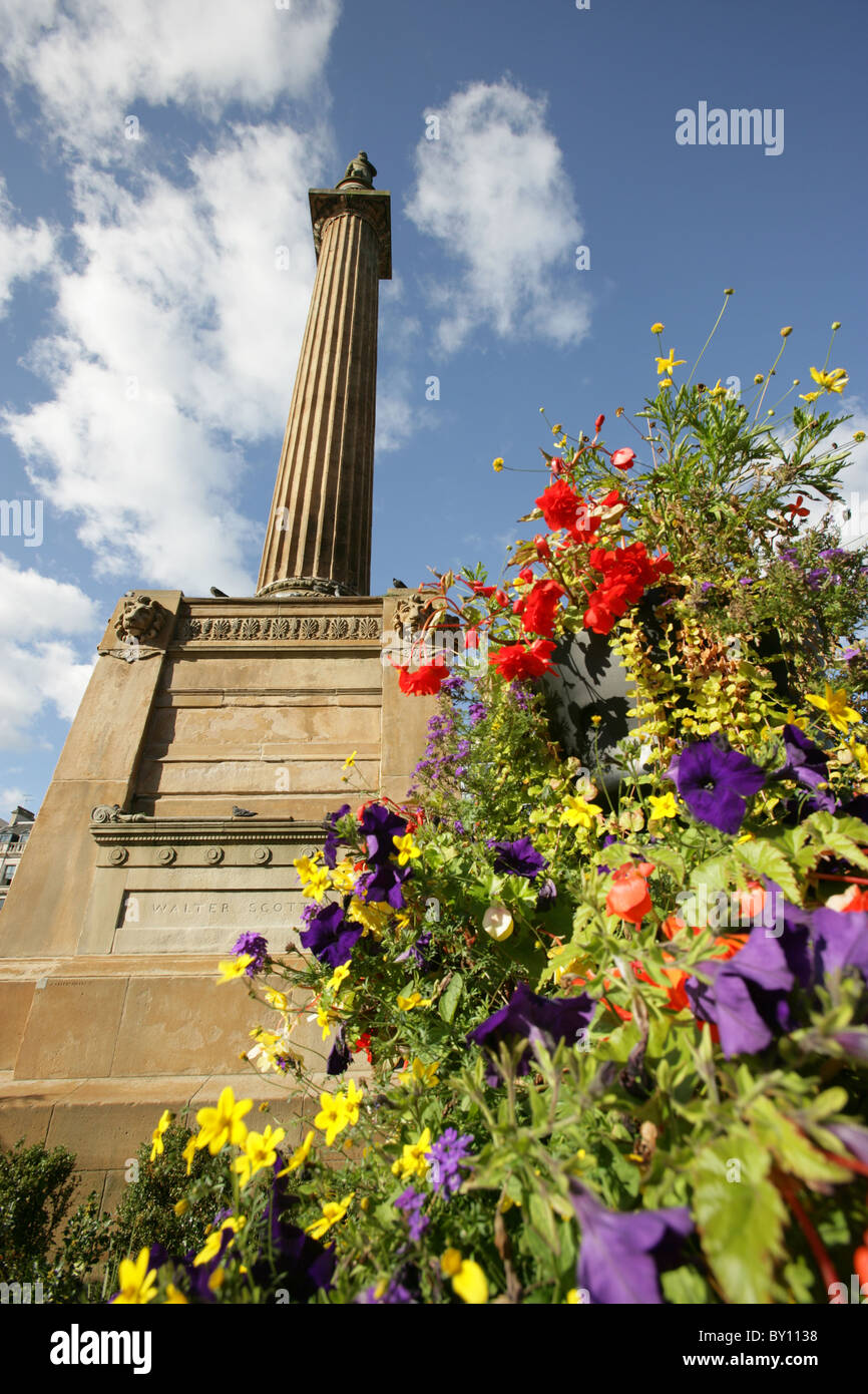 Walter scott statue glasgow hi-res stock photography and images - Alamy