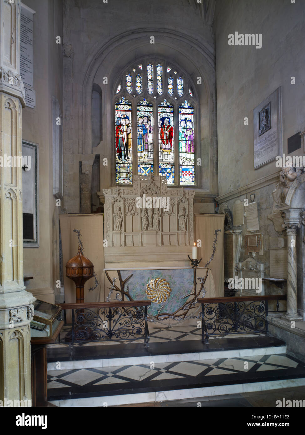 Bath Abbey, Gethsemane Chapel. Round headed window part of original ...