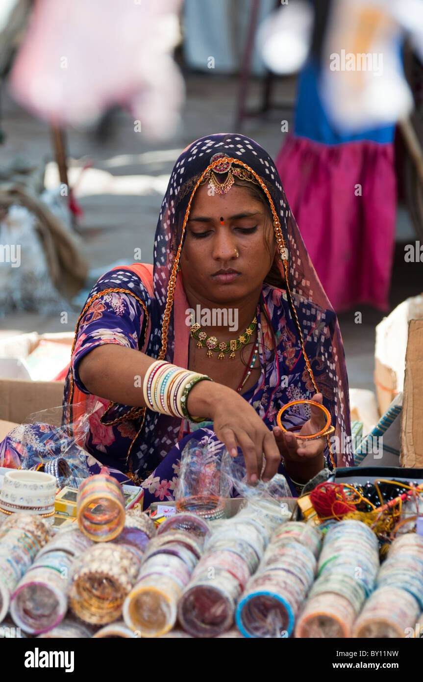 Indian woman selling bangles hi-res stock photography and images - Alamy
