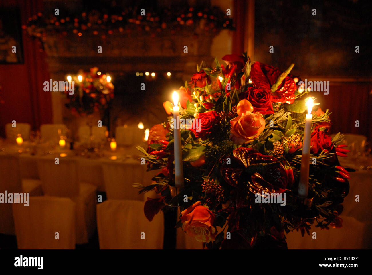 banqueting hall in Leeds Castle by candle light Stock Photo - Alamy