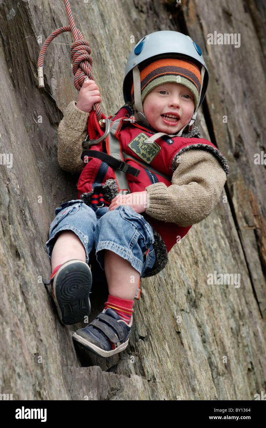 A young boy rock climbing on Llanberis slate Stock Photo - Alamy