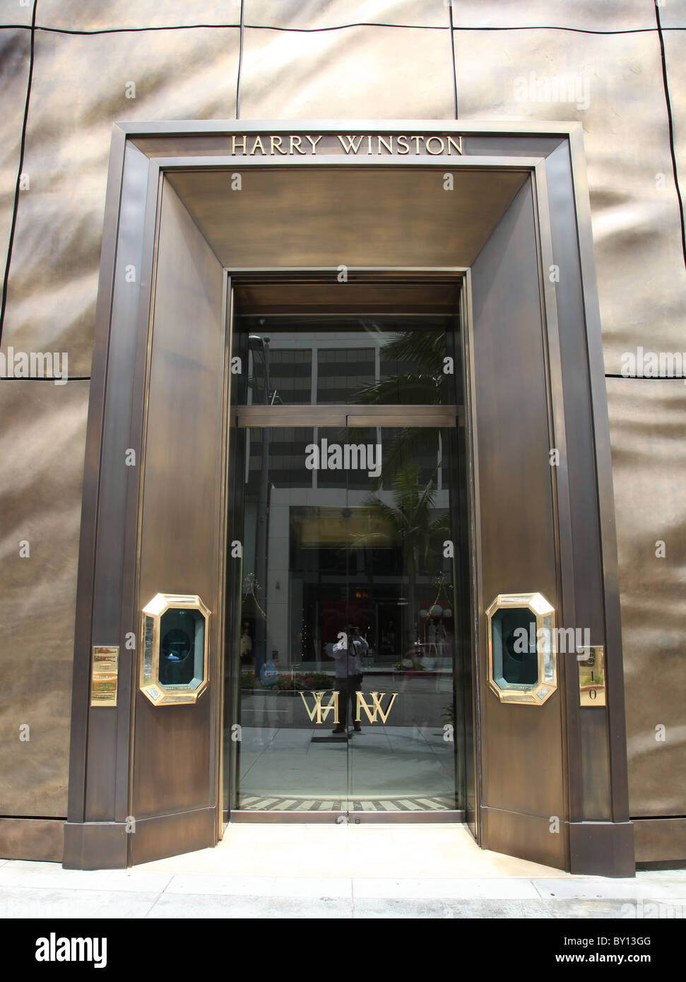 HARRY WINSTON BEVERLY HILLS 310 N. RODEO DRIVE BEVERLY HILLS CALIFONIA ...