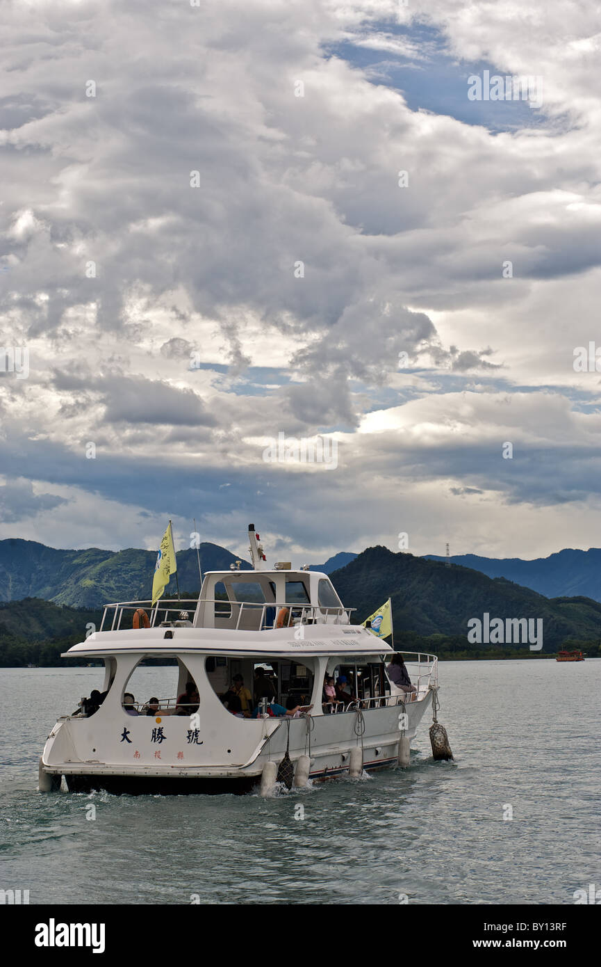 A boat on Sun Moon Lake in Taiwan Stock Photo - Alamy