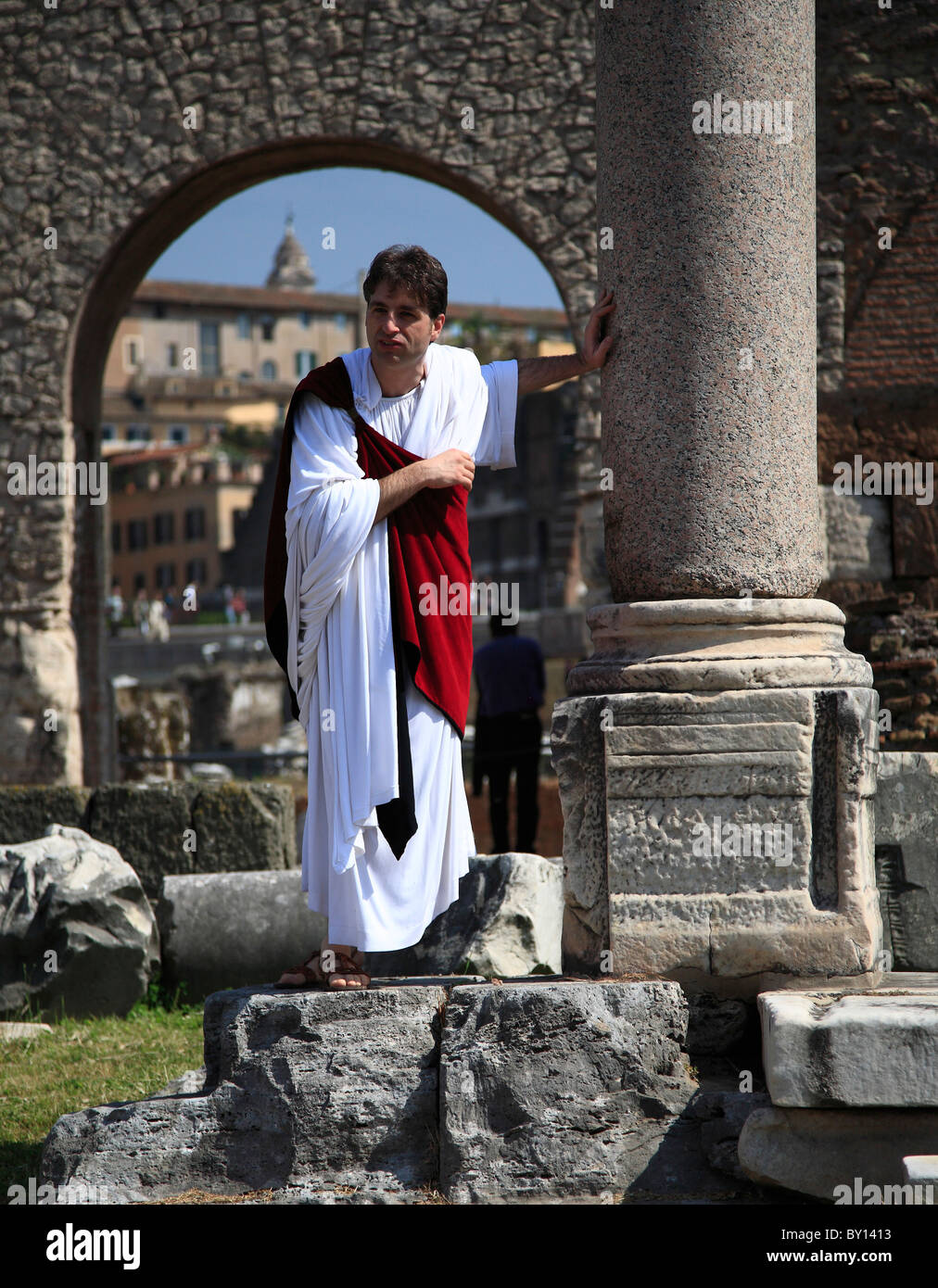 Roman senator toga hi-res stock photography and images - Alamy